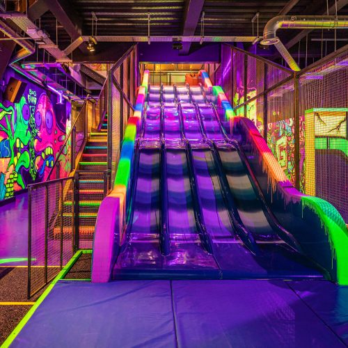 Cardiff | Crazy Golf, Karaoke, Darts & Arcade | Golf Fang